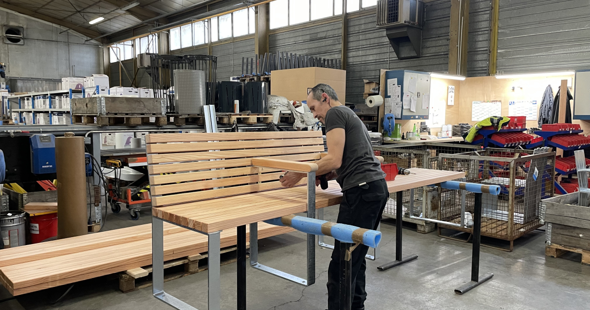 Le fabricant de mobilier urbain alsacien Sineu Graff cédé au groupe L ...