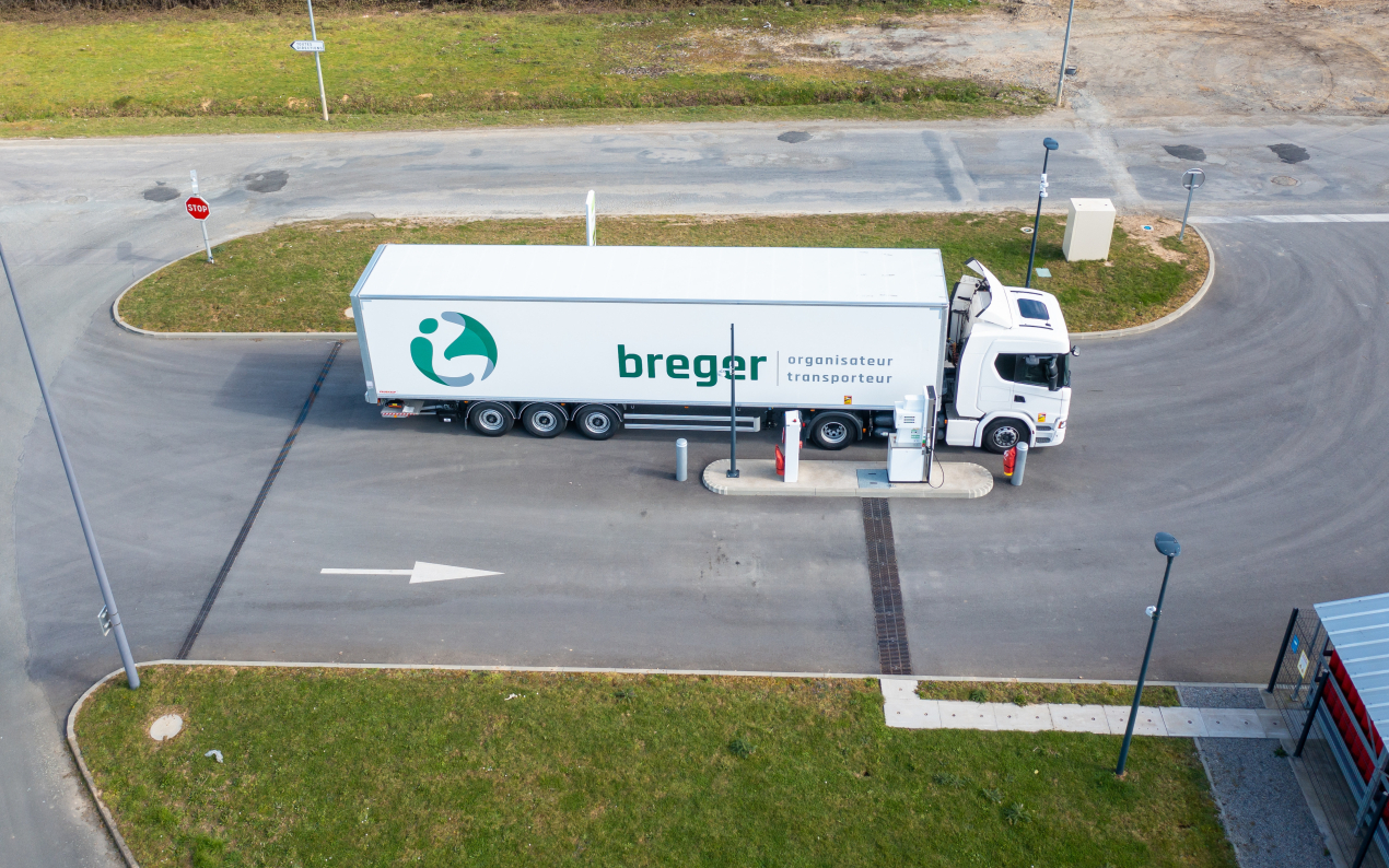 En reprenant Leroy et Dassonville, le transporteur mayennais Breger ...